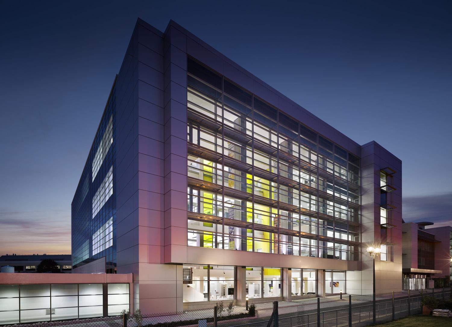 PR&D Building - APS Facade